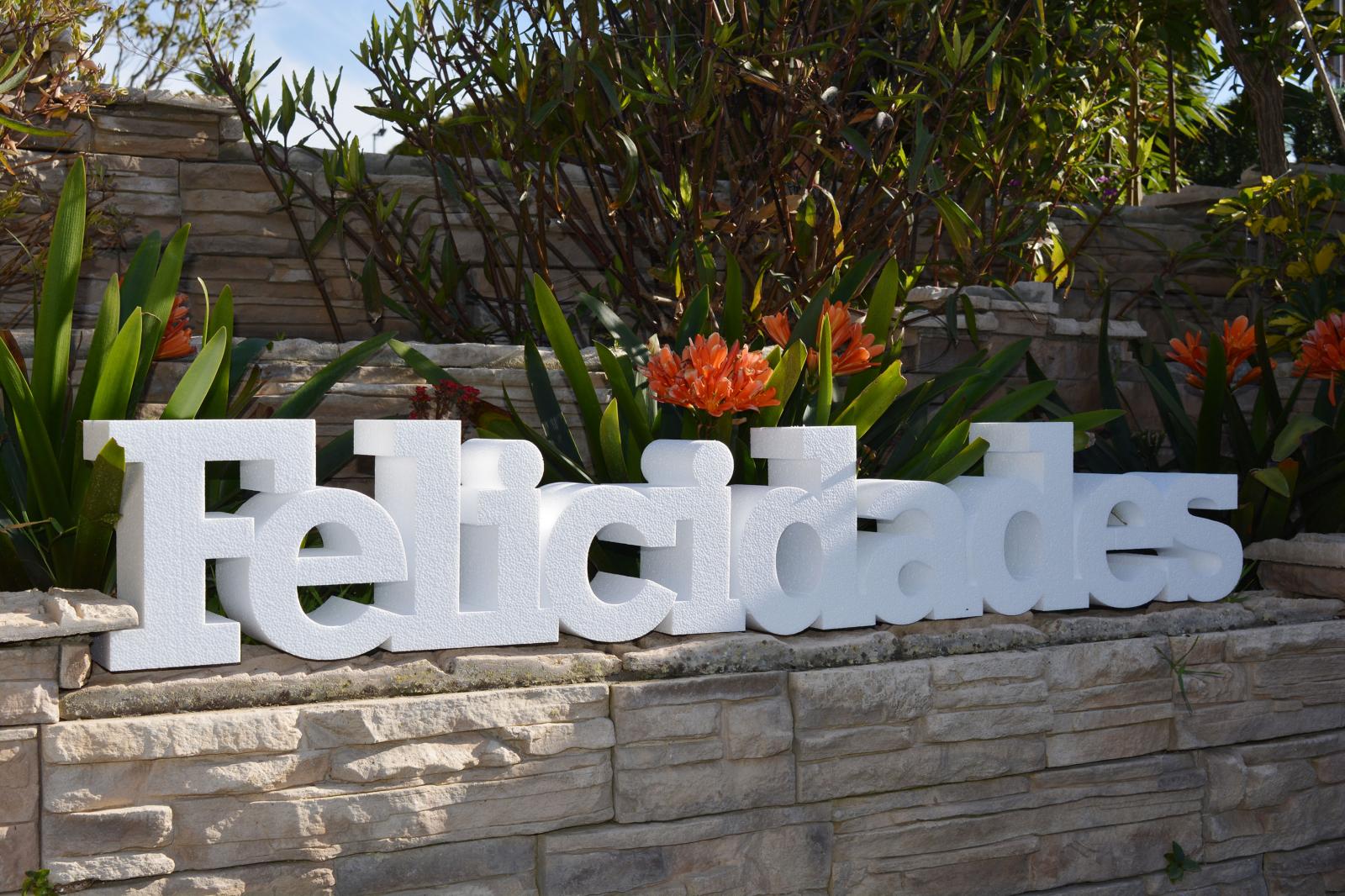 LETRAS DE CORCHO para celebraciones - ESCRIBO